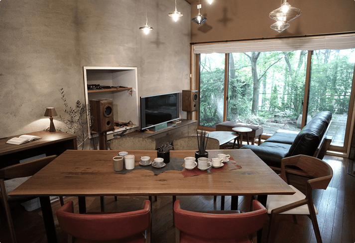 SOLID Villa KARUIZAWA | 塩田家具